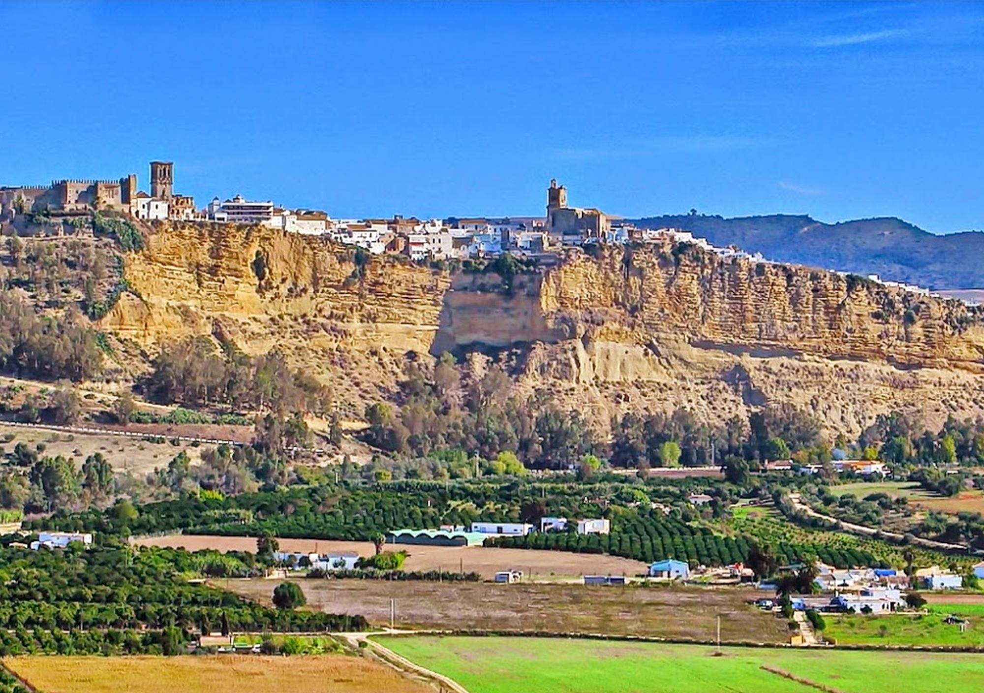 Visita guiada a Arcos de la Frontera - Cádiz. Reservar tour online con ...